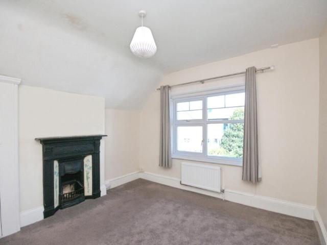 3 bedroom detached house for sale in Elm Grove, Eastbourne, East Sussex, BN22