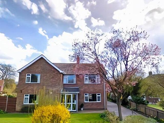 3 Bedroom Detached House For Sale In Elsham