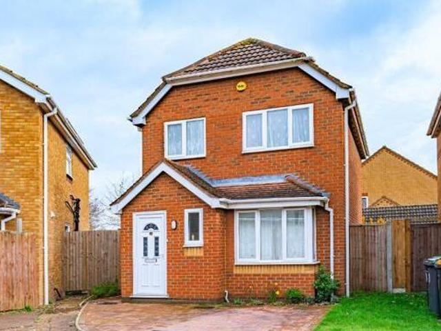 3 Bedroom Detached House For Sale In Elstow, Bedford