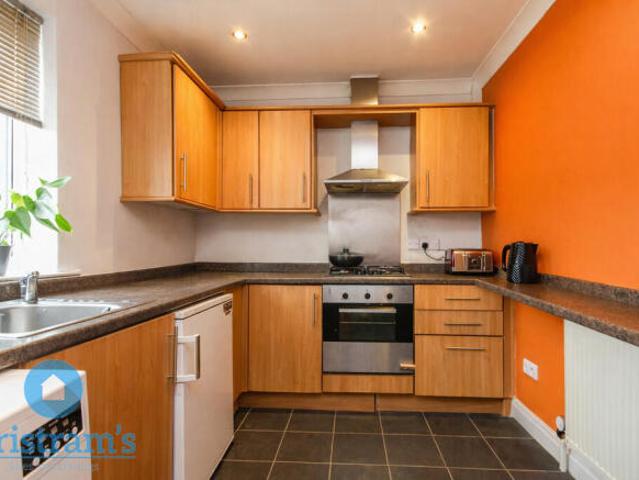 3 bedroom detached house for sale in Elstree Drive, Beechdale, NG8