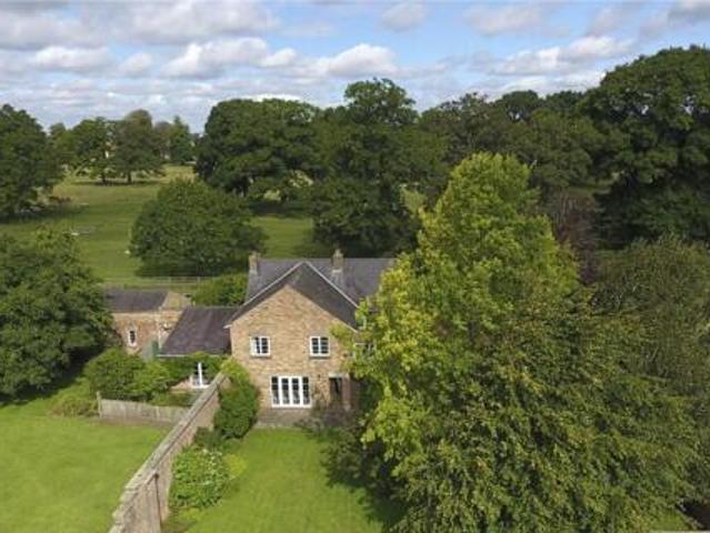 3 Bedroom Detached House For Sale In Escrick, York