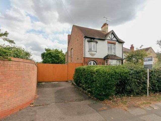 3 bedroom detached house for sale in Eye Road Peterborough Cambridgeshire PE1 4SA PE1