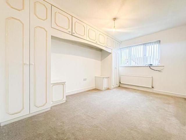 3 bedroom detached house for sale in Foxleigh, Liverpool, L26