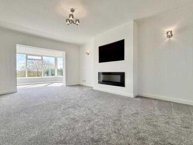 3 bedroom detached house for sale in Ford, Queensbury, Bradford, BD13