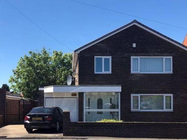 3 bedroom detached house for sale in Forest Hall Road Newcastle Upon Tyne NE12