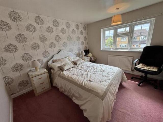 3 bedroom detached house for sale in Foresters Close, Glenfield, LE3
