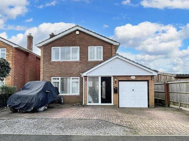 3 Bedroom Detached House For Sale In Fawley