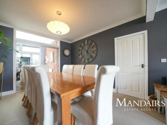 3 bedroom detached house for sale in Fairfield Road, Fletton, Peterborough, PE2