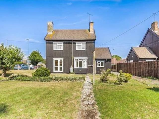 3 bedroom detached house for sale in Fairford GL7