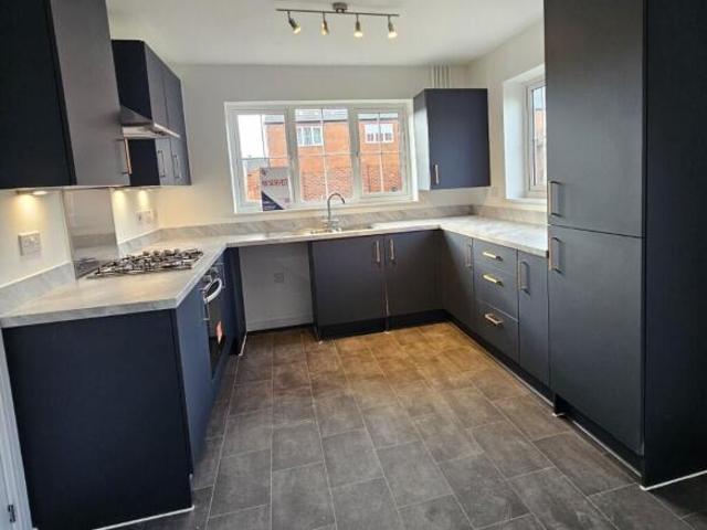 3 bedroom detached house for sale in Fairham, Nottingham, NG112BD, NG11