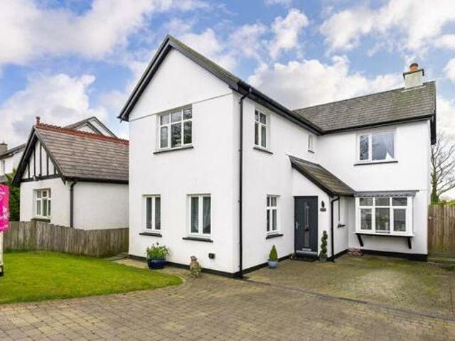 3 Bedroom Detached House For Sale In Fairways Crescent