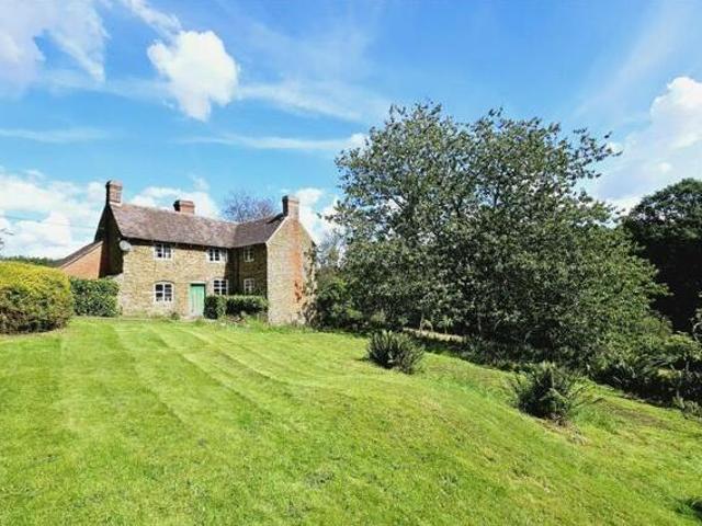 3 Bedroom Detached House For Sale In Far Forest, Kidderminster