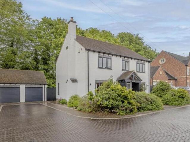 3 bedroom detached house for sale in Farm View, Stoke On Trent, ST4