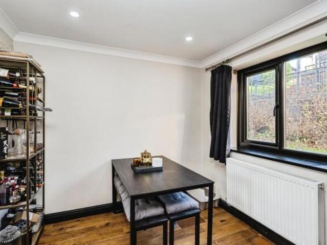 3 bedroom detached house for sale in Ffordd Taliesin, Killay, Swansea, SA2