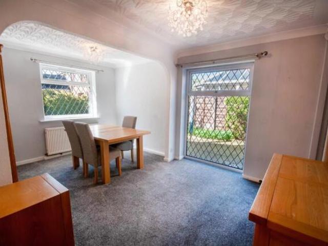 2 bedroom detached house for sale in Finger Post, Little Lever, Bolton, BL3