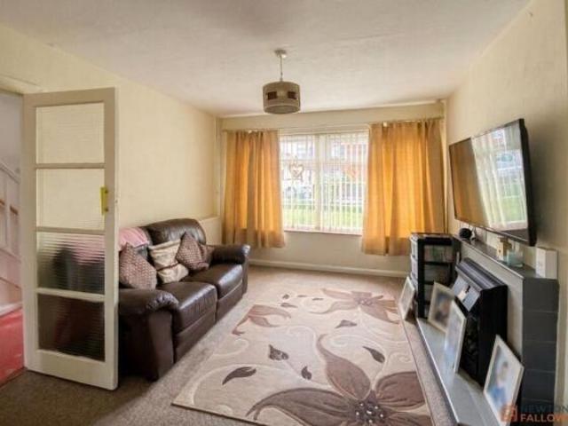 3 bedroom detached house for sale in Fishpools, Leicester, LE3