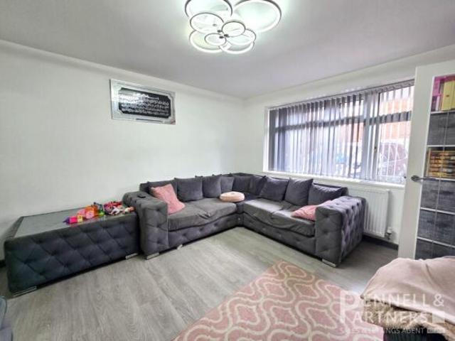 3 bedroom detached house for sale in Flamborough Close, Woodston, Peterborough, PE2
