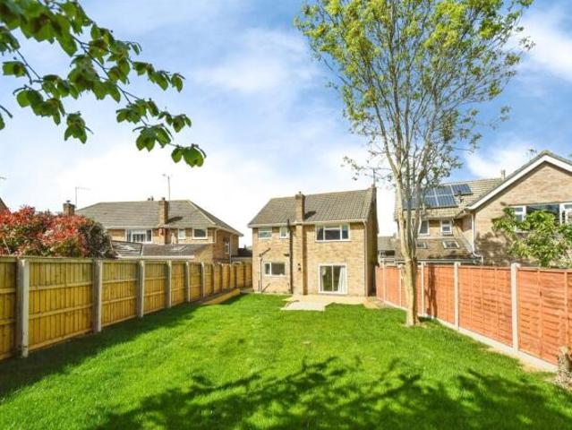 3 bedroom detached house for sale in Frankton Gardens, Swindon, SN3
