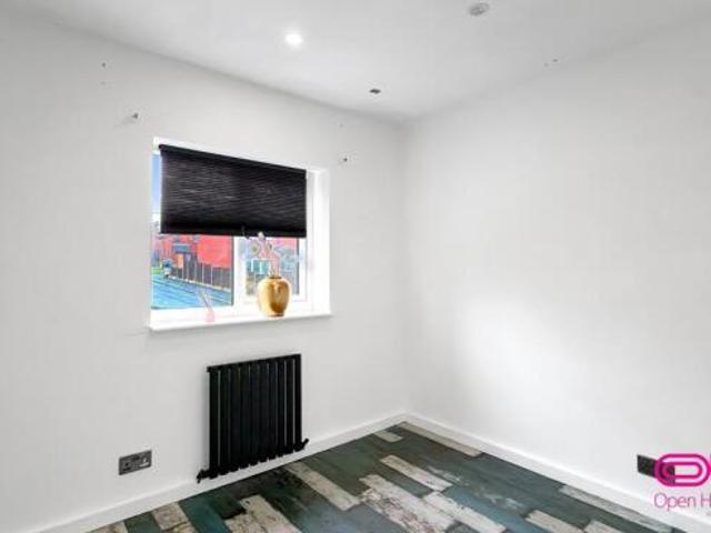 3 bedroom detached house for sale in Freshfield Avenue, Bolton, BL3