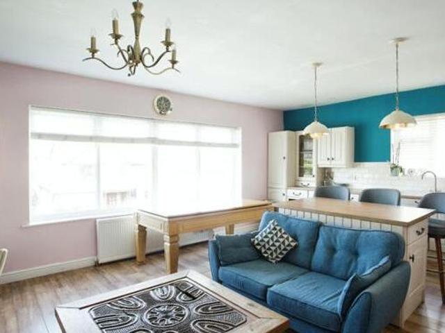3 Bedroom Detached House For Sale In Frodsham