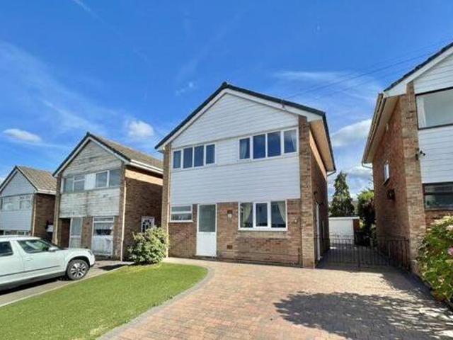 3 Bedroom Detached House For Sale In Knypersley
