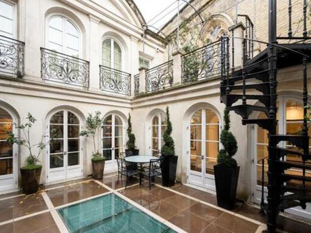 3 Bedroom Detached House For Sale In Knightsbridge, London