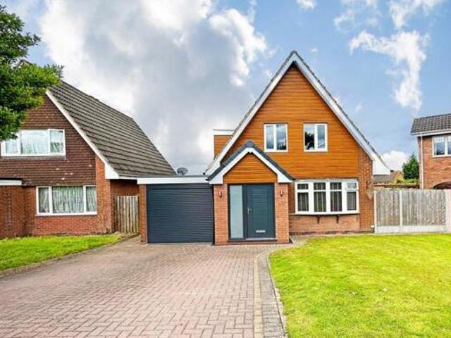 3 Bedroom Detached House For Sale In Knowle