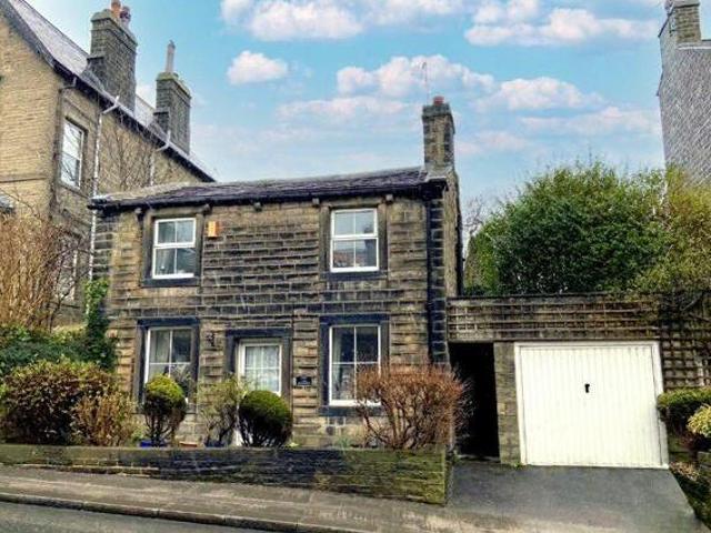 3 Bedroom Detached House For Sale In Keighley, West Yorkshire