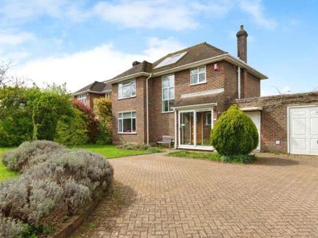 3 Bedroom Detached House For Sale In Kenley