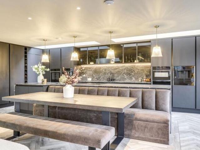 3 bedroom detached house for sale in Kenrick Road, Nottingham, NG3