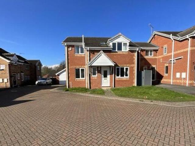 3 Bedroom Detached House For Sale In Kiveton Park, Sheffield