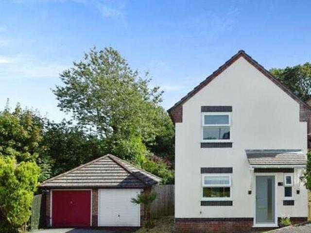 3 Bedroom Detached House For Sale In Killay, Swansea
