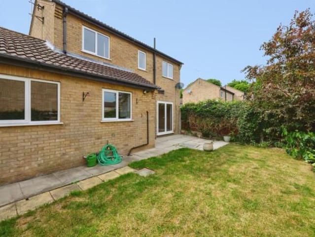 3 bedroom detached house for sale in Kingfishers, Orton Wistow, Peterborough, PE2