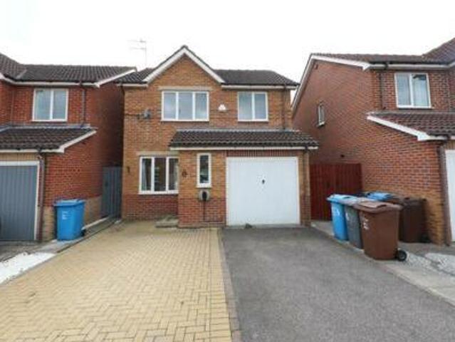 3 Bedroom Detached House For Sale In Kingswood