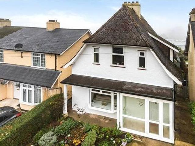 3 bedroom detached house for sale in Kings Road Honiton Devon EX14