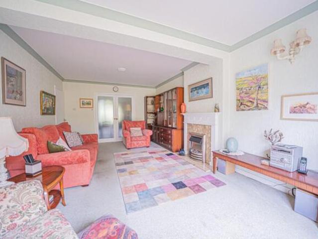 3 bedroom detached house for sale in Kingslea Road, Solihull, B91
