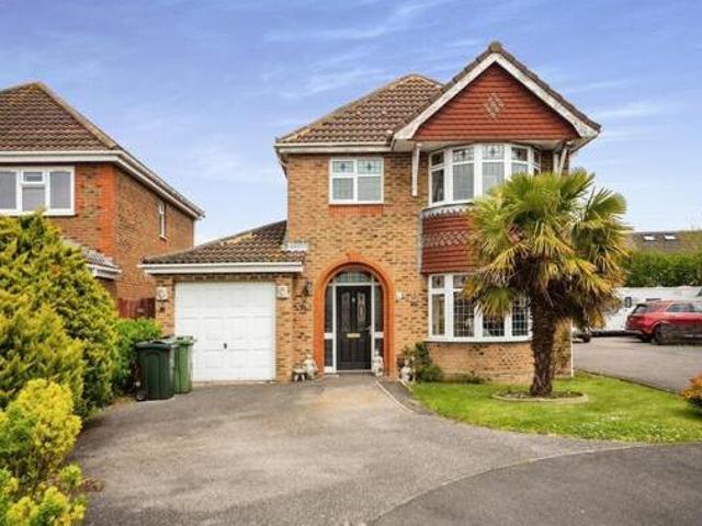 3 Bedroom Detached House For Sale In Kingsnorth