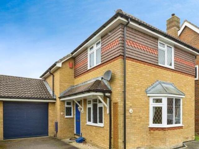 3 Bedroom Detached House For Sale In Kingsnorth