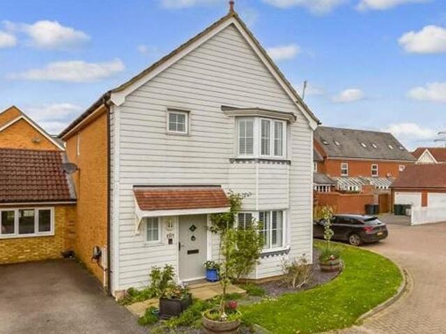 3 Bedroom Detached House For Sale In Kingsnorth, Ashford