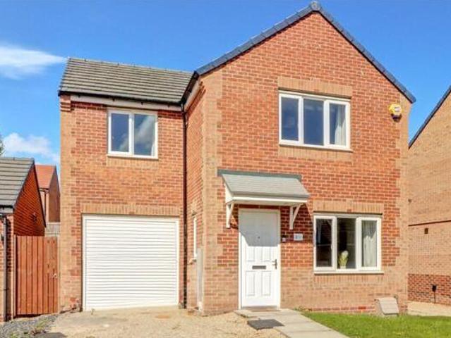 3 Bedroom Detached House For Sale In Houghton Le Spring, Tyne And Wear