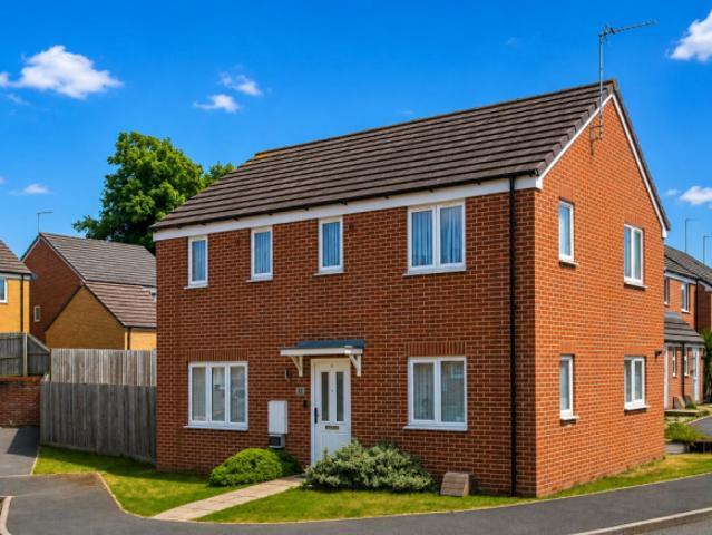 3 bedroom detached house for sale in Hodder Street, Northampton, NN2