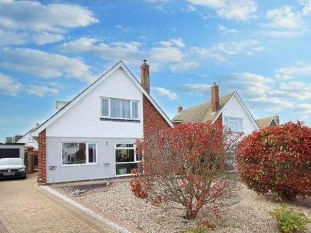 3 Bedroom Detached House For Sale In Holland On Sea, Clacton On Sea