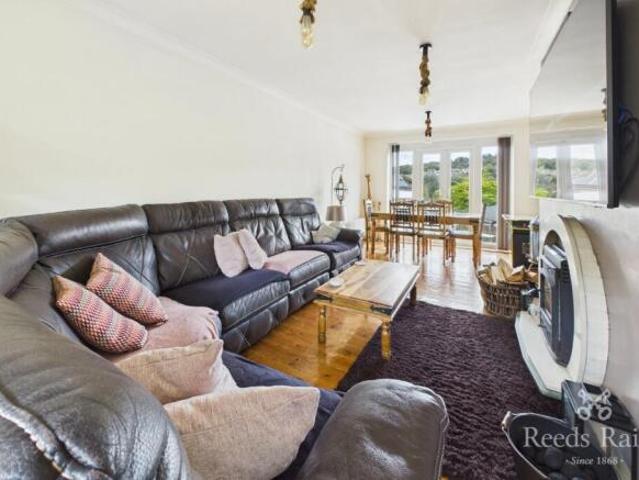 3 bedroom detached house for sale in Hollins Close, Sheffield, S6