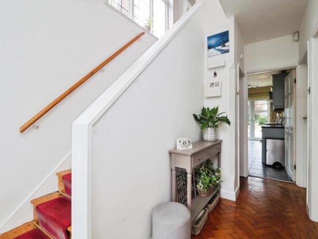 3 bedroom detached house for sale in Hollinwell Avenue, Wollaton, Nottingham, NG8