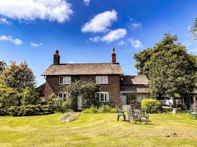 3 Bedroom Detached House For Sale In Holmes Chapel