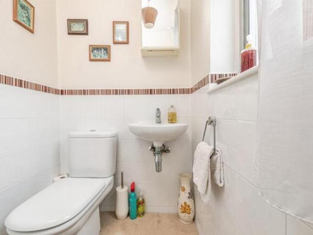 3 bedroom detached house for sale in Holmeside Close, Huddersfield, HD4