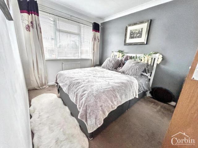 3 bedroom detached house for sale in Hood Crescent, Bournemouth, BH10 4, BH10