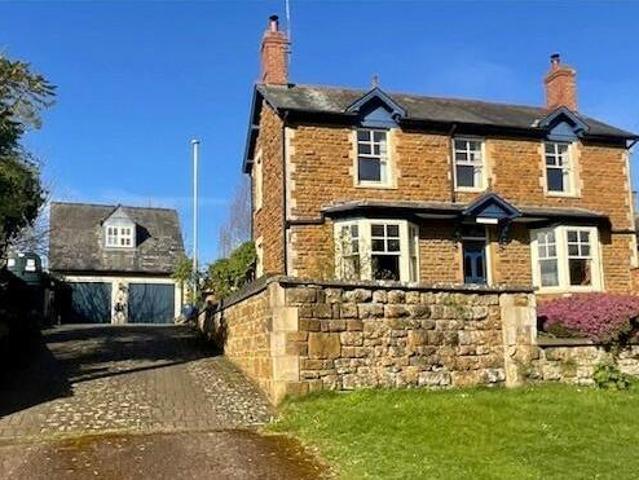 3 Bedroom Detached House For Sale In Hook Norton