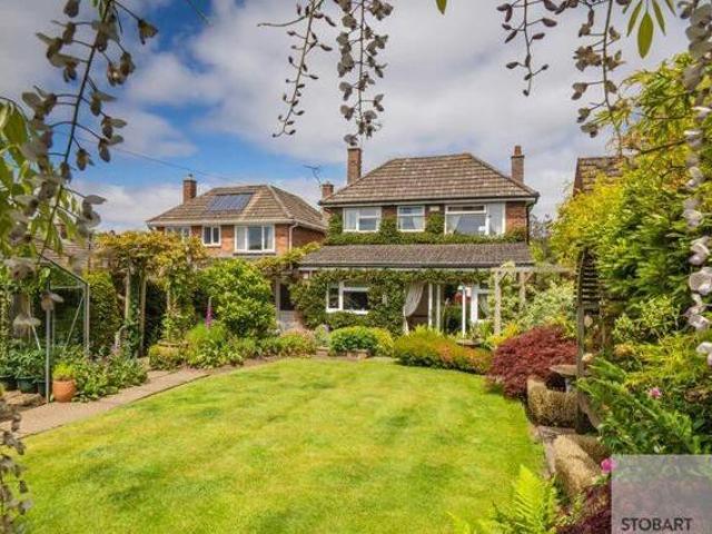 3 Bedroom Detached House For Sale In Horning