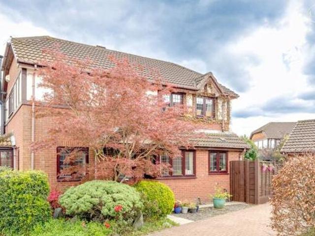 3 Bedroom Detached House For Sale In Horwich, Bolton